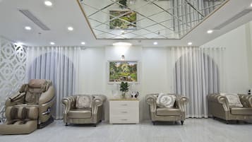 Área de estar no saguão