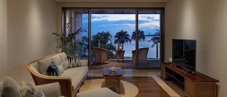 Roupas de cama premium, cofres nos quartos, individualmente decorados