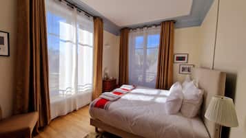 Villa Deluxe | Ferro/tábua de engomar, Wi-fi grátis, roupa de cama fornecida
