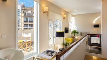 Penthouse, não fumadores | Cofre no quarto, com decoração personalizada