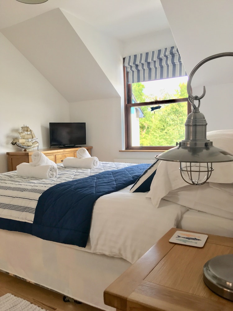 Appledore - Hispaniola Stunning 2 Bed 2 Bath, Sleeps 4(+2) And Parking!!! - 애플도어