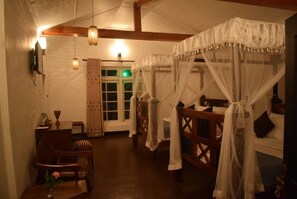 Lençóis italianos Frette, roupa de alta qualidade, minibar 