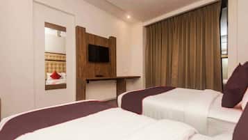 Quarto quádruplo família | Individualmente decorados, escrivaninha, Wi-Fi de cortesia