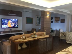 Casa Superior, várias camas, casa de banho anexa, vista para a montanha | 4 quartos, roupa de alta qualidade, cofre no quarto 