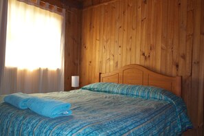 Cabana de Madeira Familiar, 2 quartos, casa de banho privativa (4 pax) | Com decoração personalizada, com mobília individualizada 