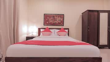 Quarto Duplo Standard | Secretária, Wi-fi grátis, roupa de cama fornecida