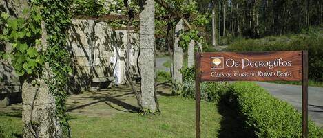 Entrada do alojamento