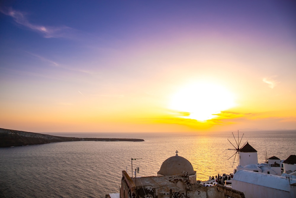Thetis Cave Houses - Oia