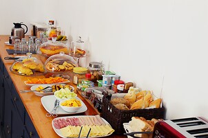 Café da manhã continental grátis todos os dias