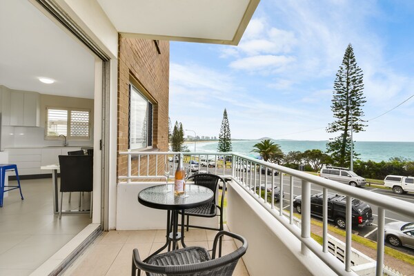 2 Bdrm Beach Apartment Bilgola4 - Mooloolaba
