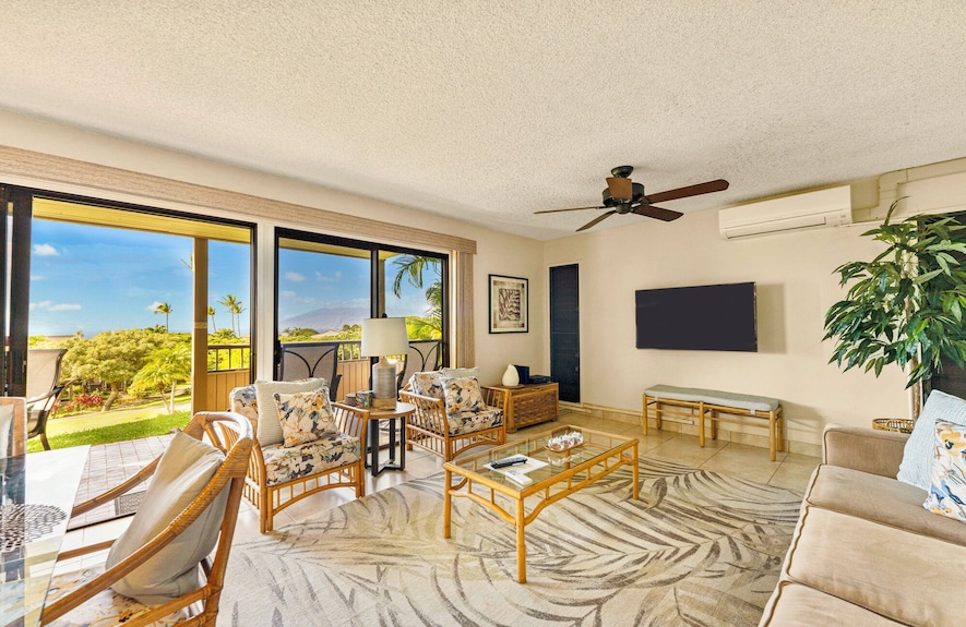 Wailea Ekolu Oceanview 2b/2b Ocean View, Ground Floor Unit, Corner Unit - Polipoli Spring State Recreation Area, Kula