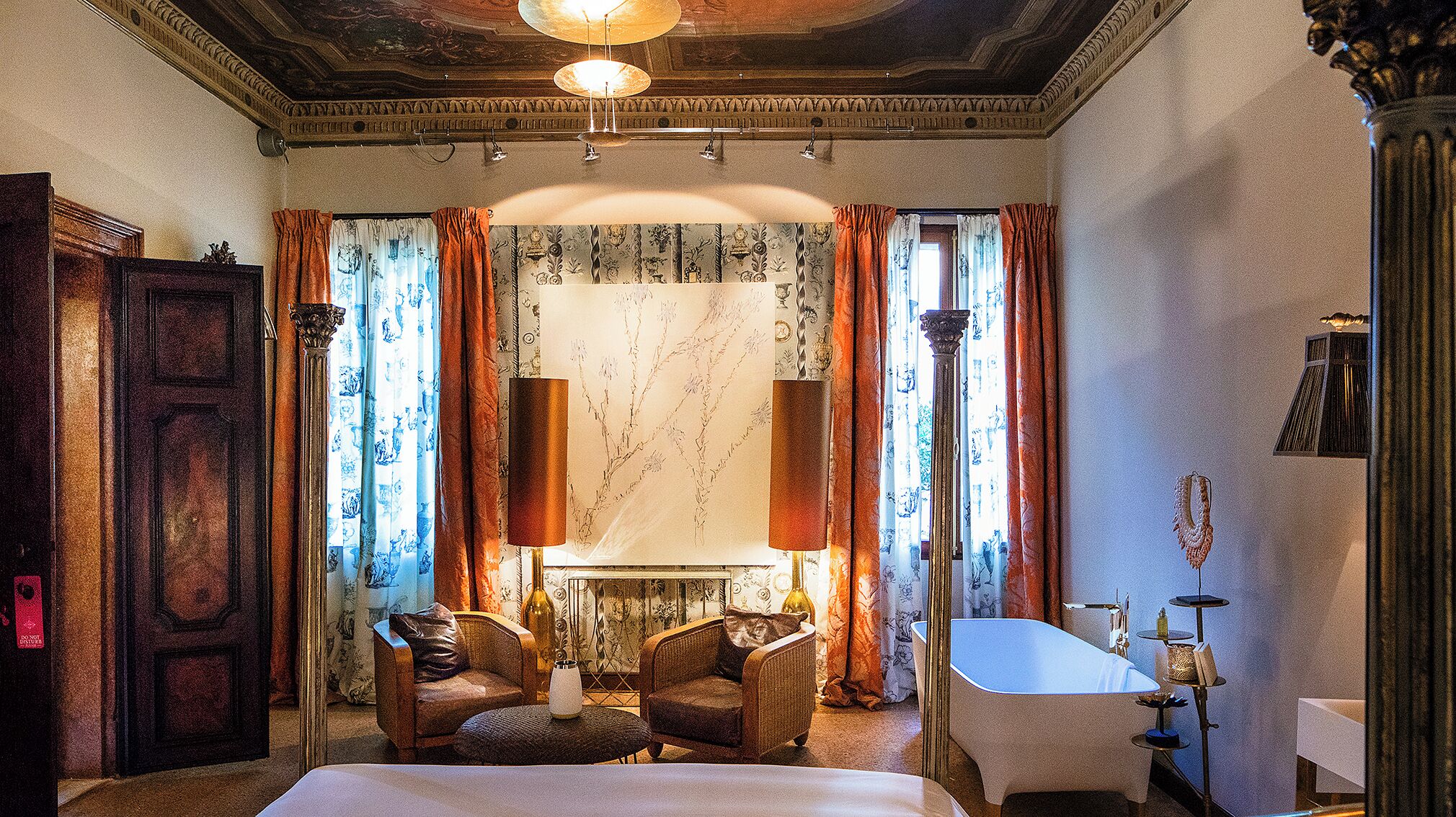 Suíte júnior, vista para o jardim | Cofres nos quartos, Wi-Fi de cortesia