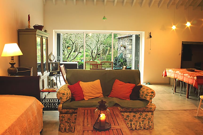 Casa Das 2 Marias Est Une Maison Açorienne Traditionnelle Située Dans Le Centre De Furnas - Açores