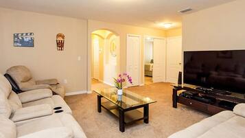 Área de estar no saguão