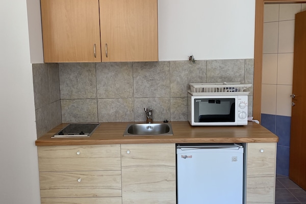 Estúdio | Kitchenette privada | Uma chaleira elétrica