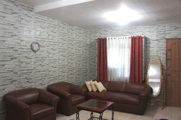 Capitol Backpackers Apartment - Hostel - Tagbilaran City