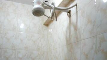 Duche na casa de banho