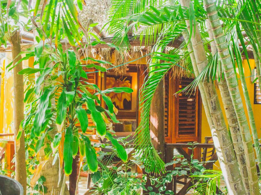 1 quarto, roupa de alta qualidade, cofre com capacidade para portátil