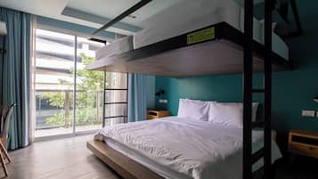Quarto quádruplo | Wi-Fi de cortesia, roupa de cama
