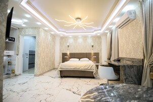 1 quarto, minibar, cofre no quarto, secretária 