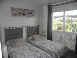 Com mobília individualizada, quartos insonorizados, Wi-fi grátis 