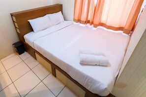 Quarto | 2 quartos, secretária, Wi-fi grátis, roupa de cama fornecida 