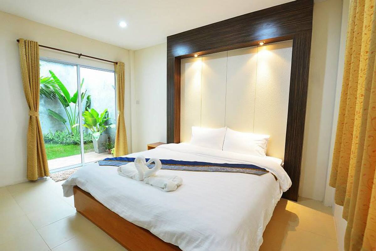Quarto Duplo Standard | Cortinas/cortinados opacos, camas desdobráveis, Wi-fi grátis