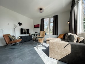 Appartement, terras ( Koninginnepage ) | Cofres nos quartos, ferros/tábuas de passar roupa, Wi-Fi de cortesia