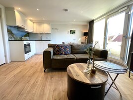 Estúdio Comfort, sauna (Boomblauwtje) | Cozinha privada | Um frigorífico/congelador grande, um micro-ondas, uma placa de cozinha 