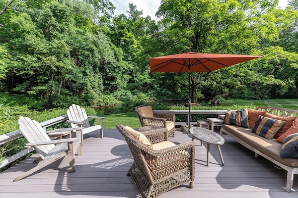 Beautiful Pet Friendly Riverfront Vacation Home On The Bantam River In Washington Depot - Litchfield, CT