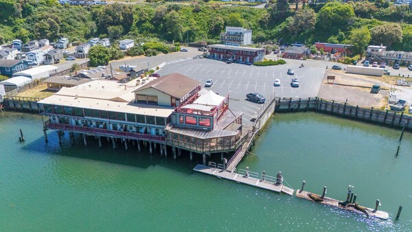 Anchor Lodge Motel - Fort Bragg, CA