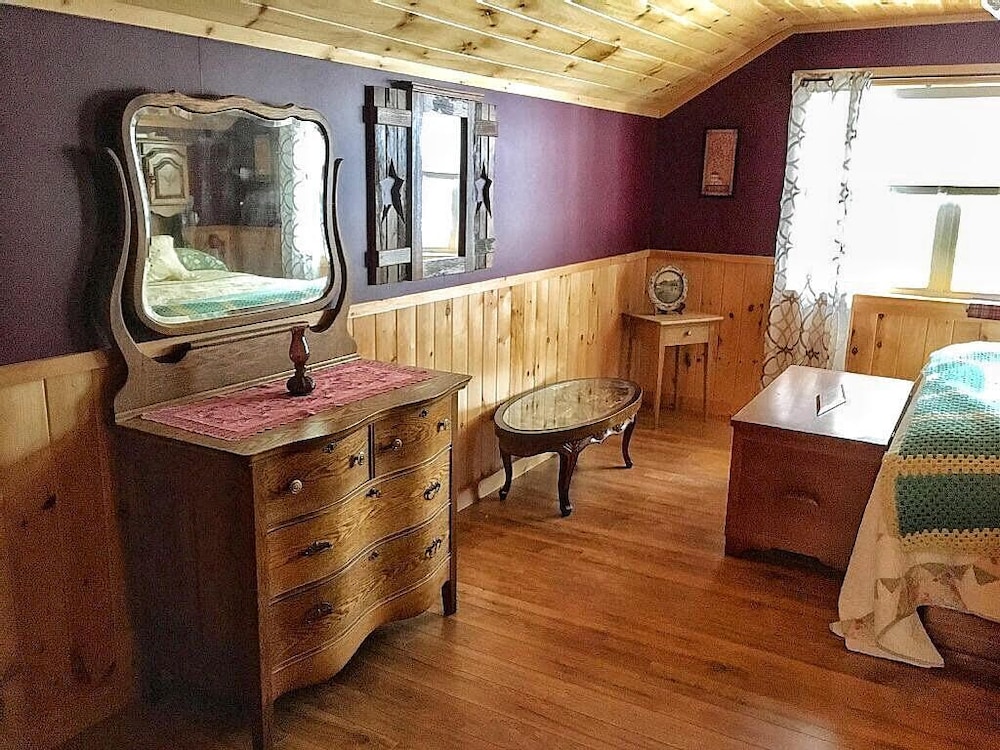 Cozy Lakeside Retreat Loaded With Amenities & Nearby Trail Access! - Maine