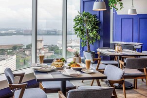 Café da manhã, jantar e brunch