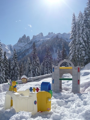 Área de recreio para crianças (ao ar livre)