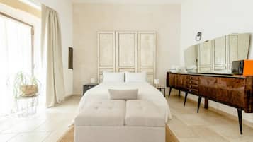 Quarto Comfort | Minibar, com decoração personalizada, com mobília individualizada