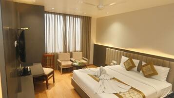 Quarto superior | 1 quarto, escrivaninha, Wi-Fi de cortesia, roupa de cama