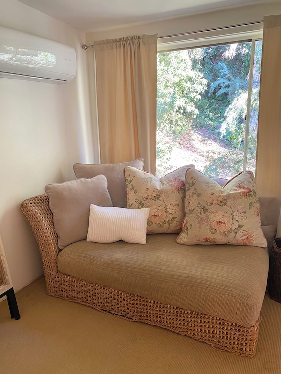 Relaxing Topanga Getaway: Remodeled Kitchen/bath, Pool, Jacuzzi, Close To Beach! - 馬里布
