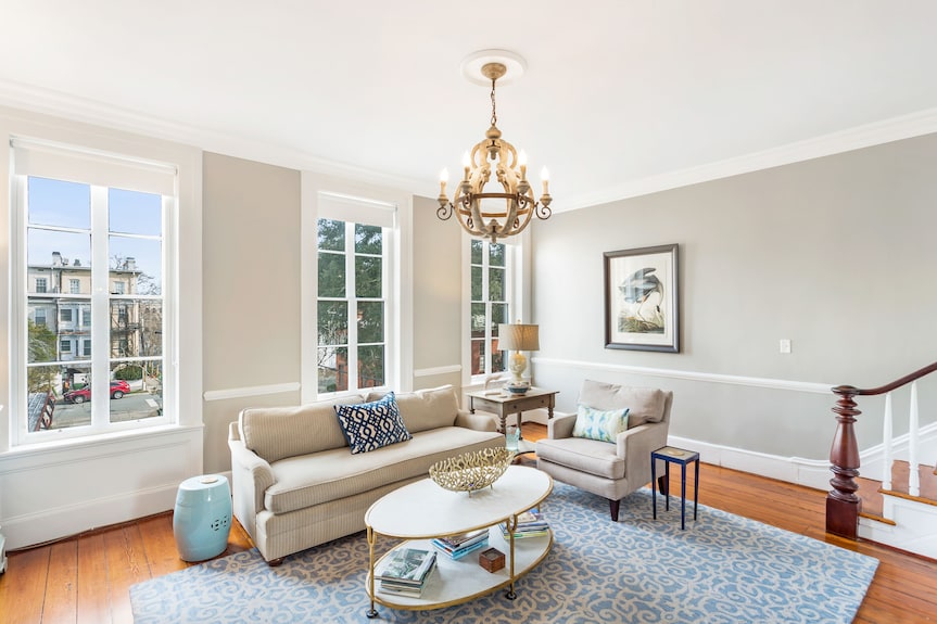 ラッキーサバンナと一緒に滞在:フォーサイスパークそばの豪華な家具付きの家 - サバンナ, GA