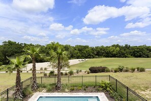 Villa Familiar, banheira de hidromassagem grande, junto ao jardim | Vista do alojamento