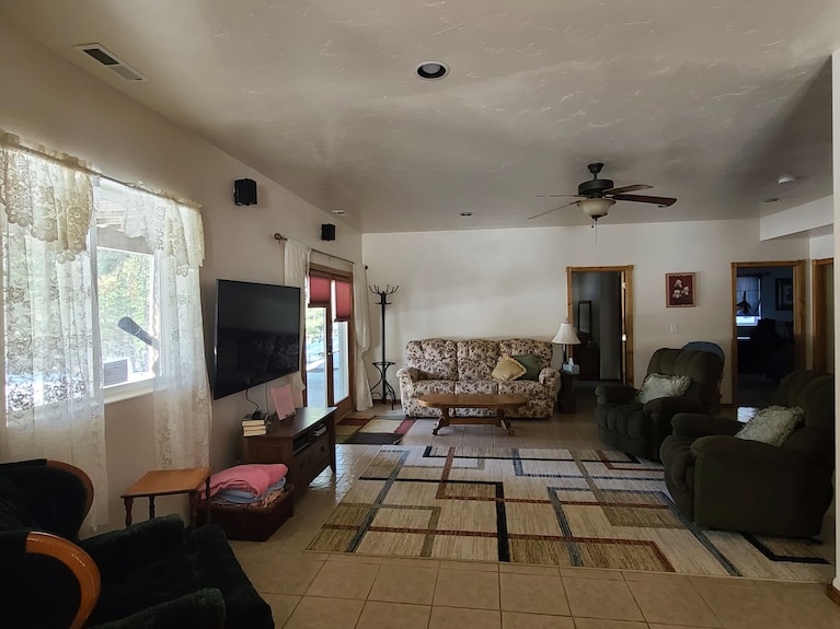 Nuevo Listado: Lo Mejor De Ambos Mundos: Ski Resort Cerrado Y En Un Hermoso Entorno Campestre - Kalispell