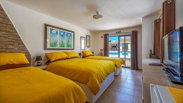 Quarto Quádruplo | Cortinas/cortinados opacos, quartos insonorizados