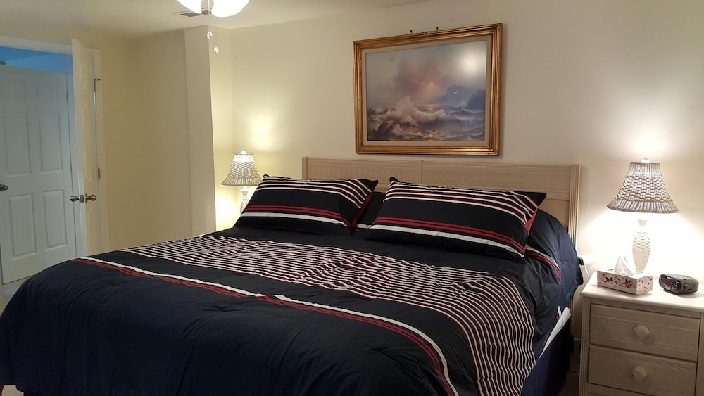 Walking Distance Beach 5 Bedrooms House 2 Golf Carts - Murrells Inlet, SC