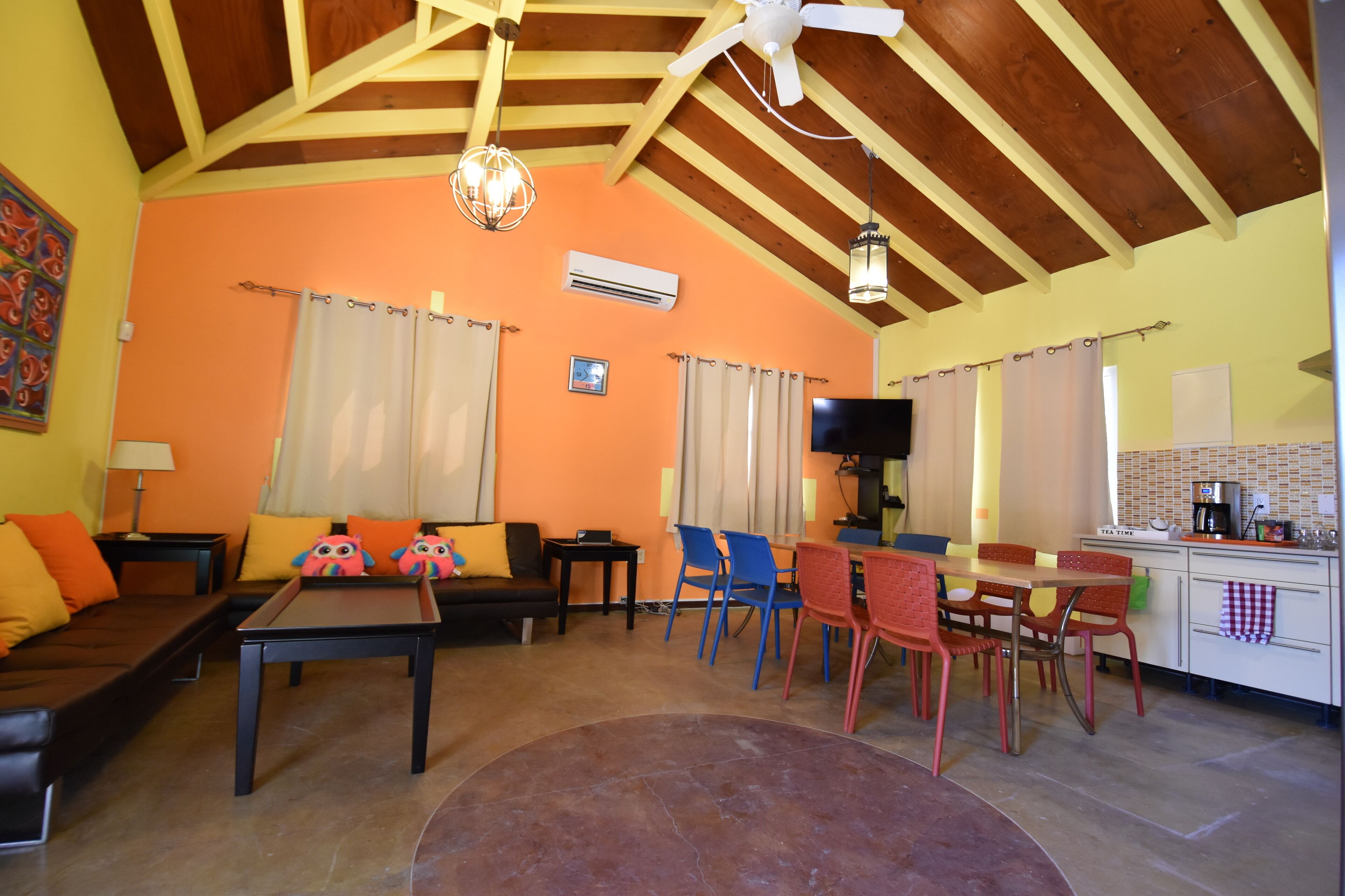 10 Amazing And Affordable Vrbo Rentals In Aruba | TravelAwaits