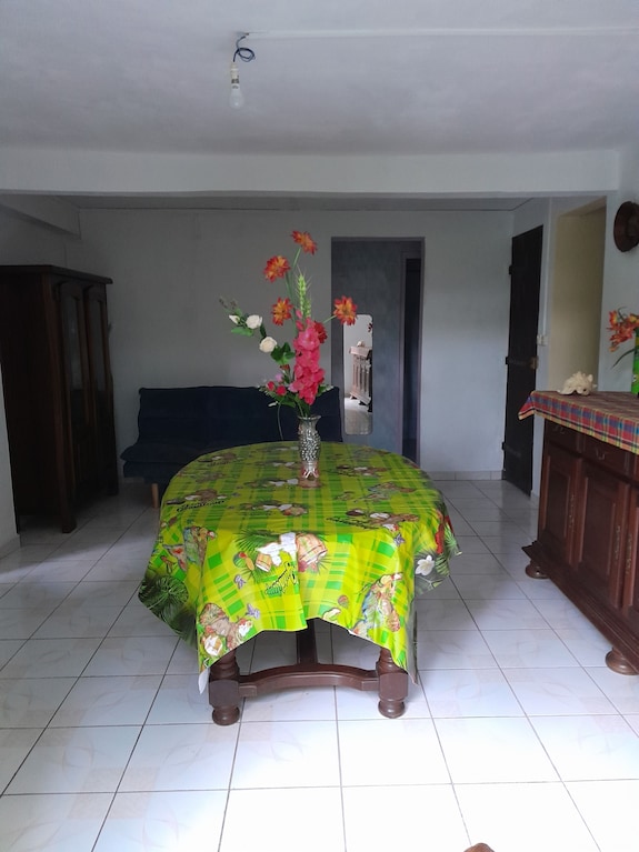 Cottage With Garden, 2 Steps From The Sea, For 5 People, Fully Equipped. - Deshaies