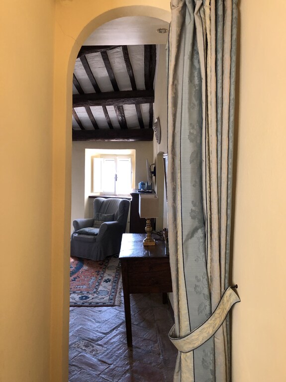 Gebouwd In 1250 Nog Volledig Gerenoveerd In 2014- Gelegen In Het Historische Cortona Stad - Cortona