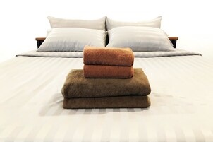 Quarto Standard | Secretária, cortinas/cortinados opacos, Wi-fi grátis 