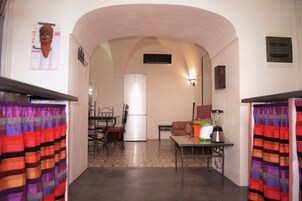 Área de estar no saguão