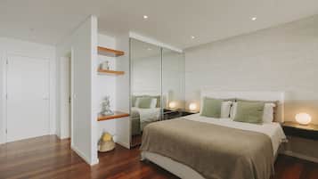 Apartamento Premium, 1 quarto, vista para o oceano (Coast 2) | 1 quarto, roupa hipoalergénica, cofre no quarto