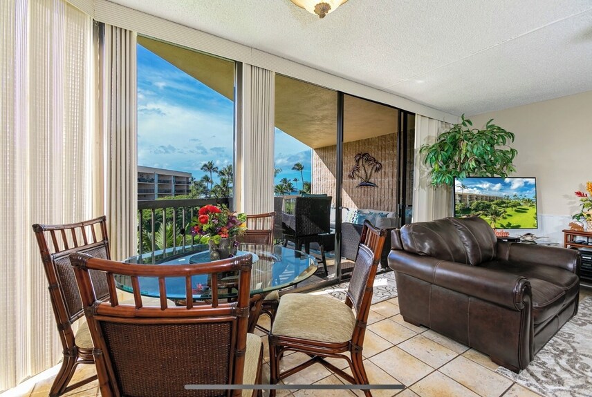 Beautiful Oceanview Condo! Maui Sunset A408 - Maui, HI