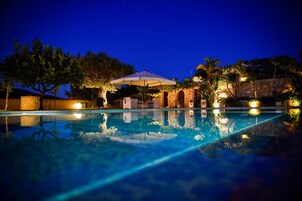 Piscina exterior sazonal